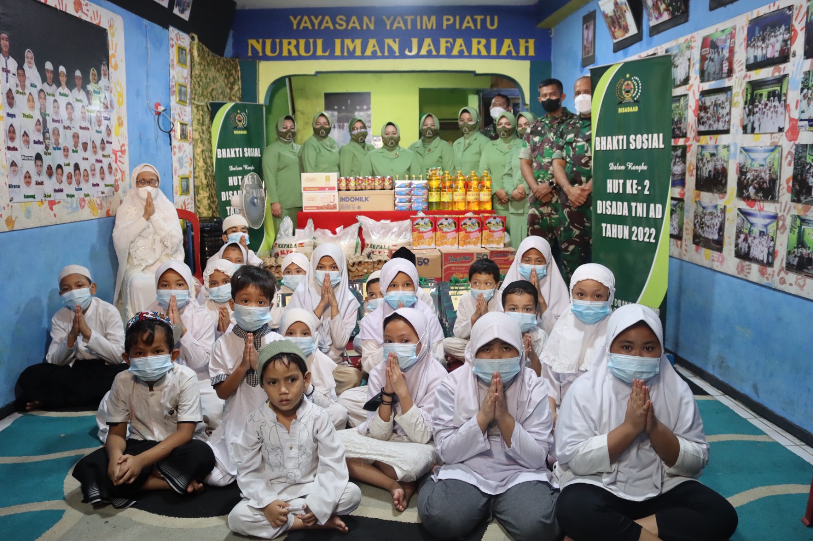 Kegiatan bakti sosial dan pemberian santunan kepada anak yatim oleh ...